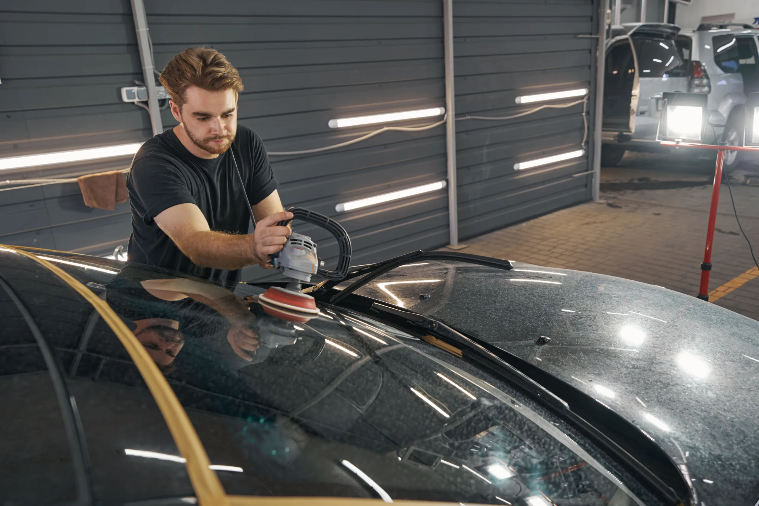 Vehicle Glass Repair & Replacement Chicago - Body Builders Automotive